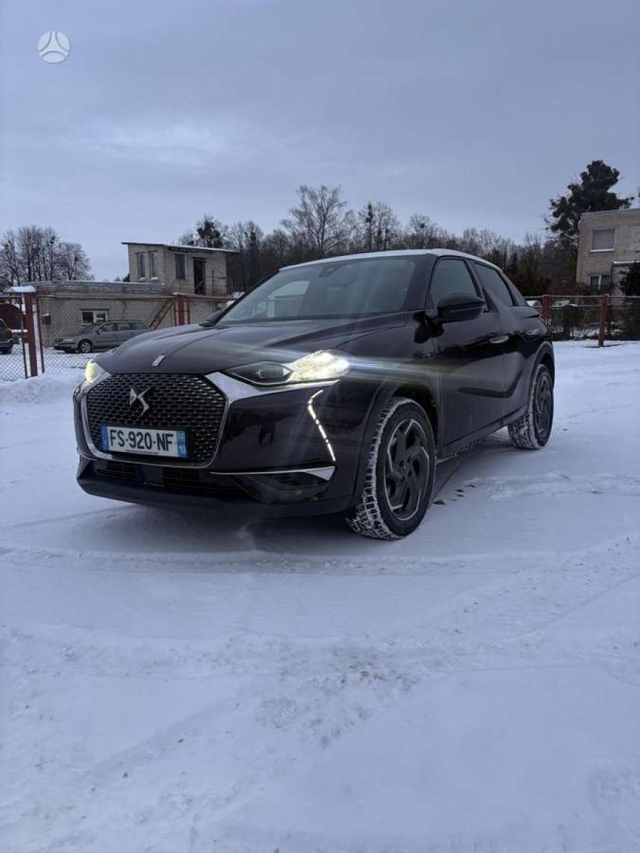 Красный DS 3 Crossback 2020 в Пренай, объемом двигателя 1.20 л и пробегом 105 тыс. км за 15250 €, фото 1 на AUTOMOTO.COM.LV