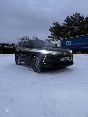 Красный DS 3 Crossback 2020 в Пренай, объемом двигателя 1.20 л и пробегом 105 тыс. км за 15250 €, фото 2 на AUTOMOTO.COM.LV