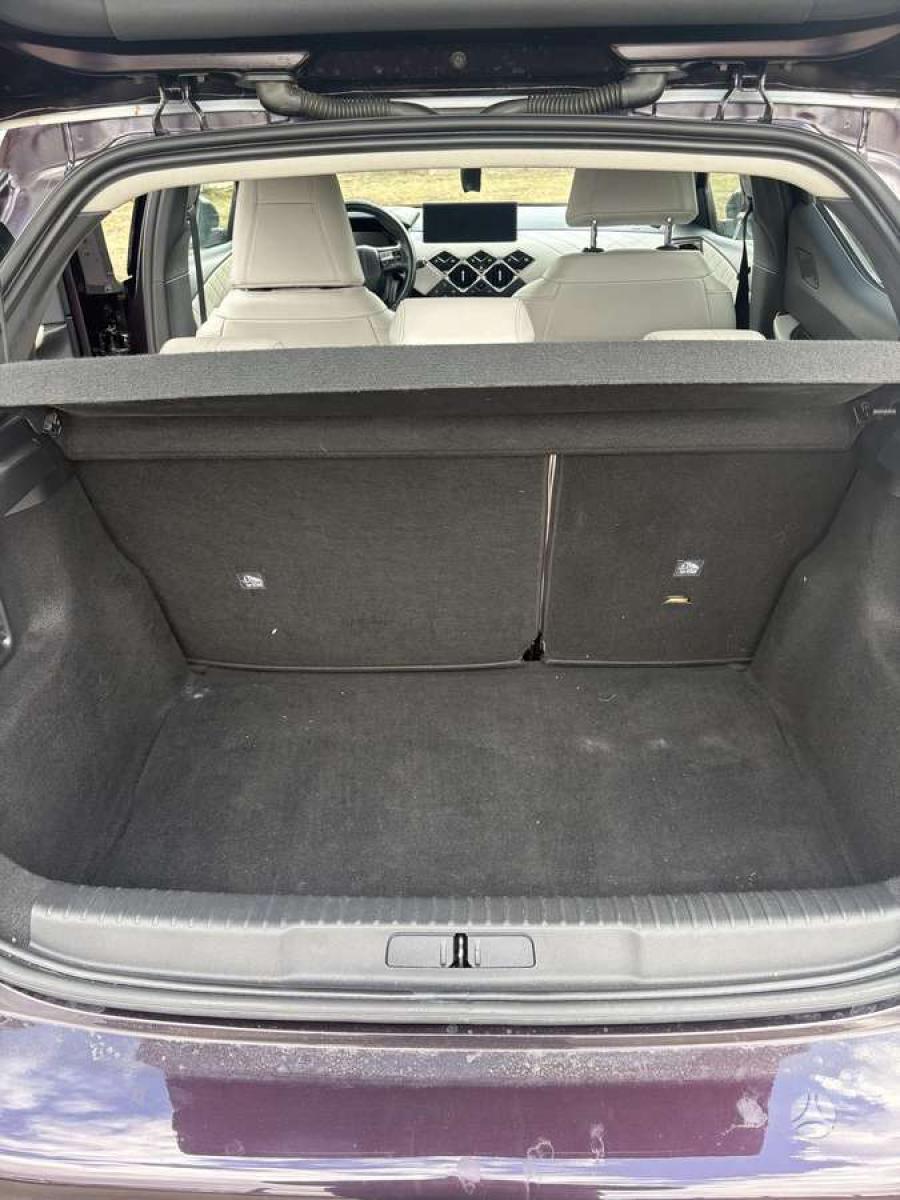 Red DS 3-crossback 2020 in Prienai, with an engine capacity of 1.20 L and mileage of 107 thousand km for 11750 €, photo 11 on AUTOMOTO.COM.LV