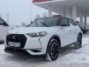White DS 3-crossback 2019 in Taurage, with an engine capacity of 1.20 L and mileage of 134 thousand km for 10300 €, photo 2 on AUTOMOTO.COM.LV