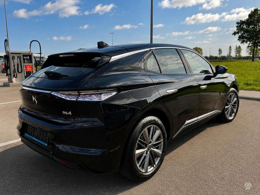Melns DS 4 2022 Marijampole, ar dzinēja tilpumu 1.20 L un nobraukumu 79 tūkst. km par 16456 €, foto 4 vietnē AUTOMOTO.COM.LV