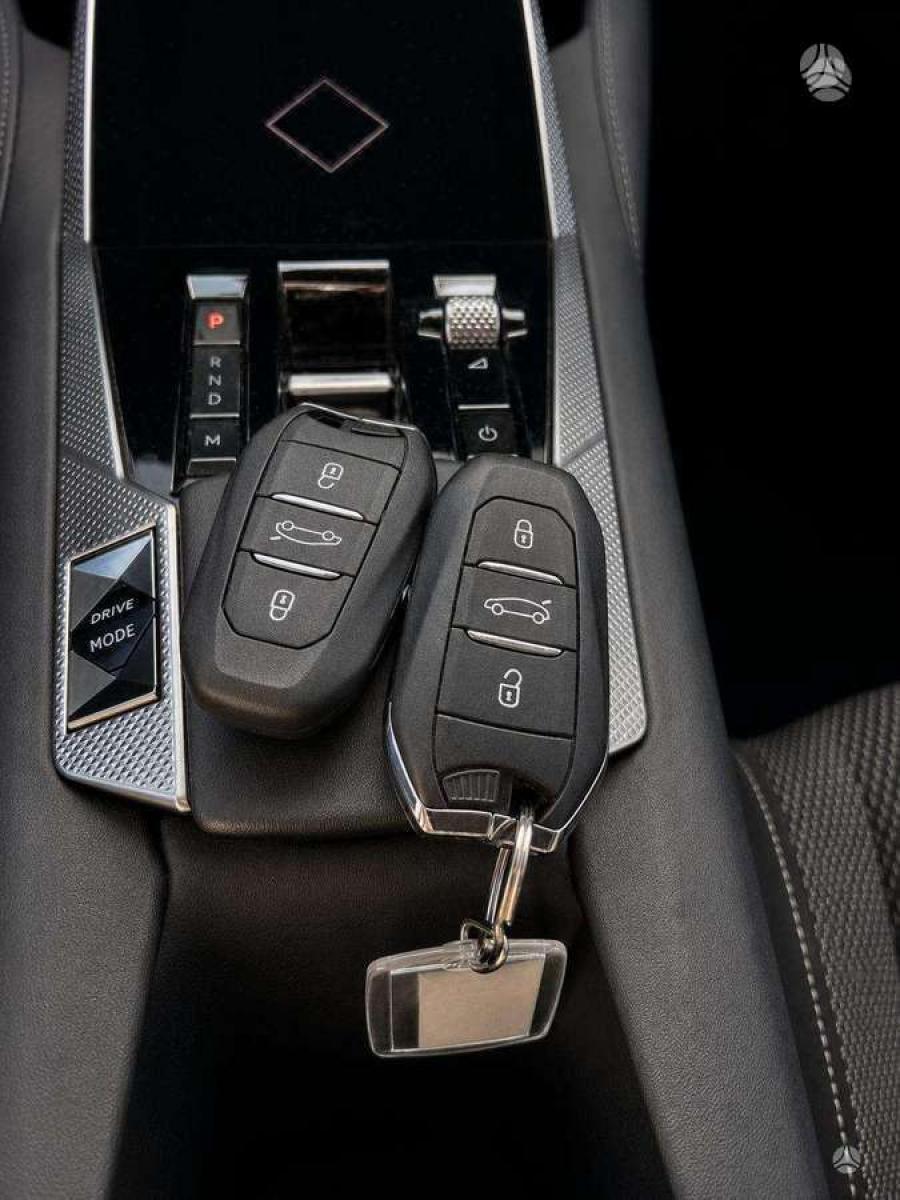Melns DS 4 2022 Marijampole, ar dzinēja tilpumu 1.20 L un nobraukumu 79 tūkst. km par 16456 €, foto 22 vietnē AUTOMOTO.COM.LV