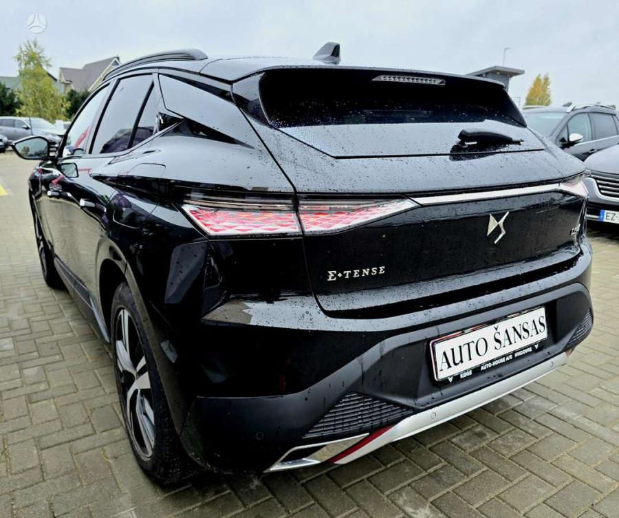 Black DS 4 2022 in Taurage, with an engine capacity of 1.60 L and mileage of 87 thousand km for 19400 €, photo 14 on AUTOMOTO.COM.LV