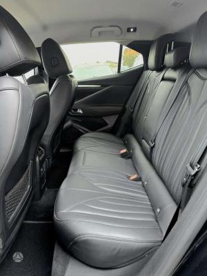 Black DS 4 2022 in Taurage, with an engine capacity of 1.60 L and mileage of 87 thousand km for 19400 €, photo 32 on AUTOMOTO.COM.LV