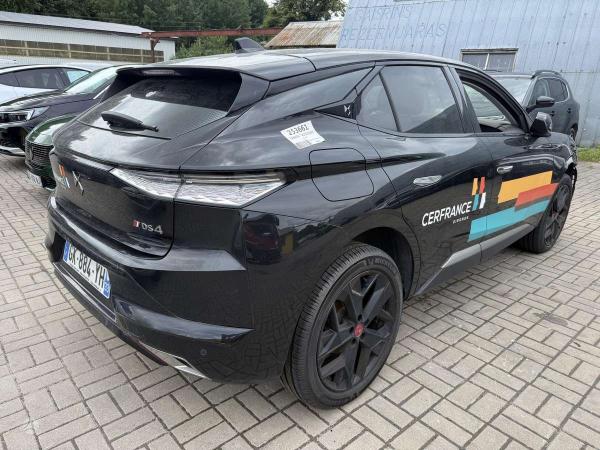 Black DS 4 2022 in Kaunas, with an engine capacity of 1.50 L and mileage of 99 thousand km for 10285 €, photo 2 on AUTOMOTO.COM.LV