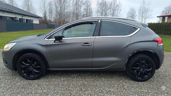 Grey DS 4-crossback 2017 in Taurage, with an engine capacity of 1.20 L and mileage of 149 thousand km for 7200 €, photo 7 on AUTOMOTO.COM.LV
