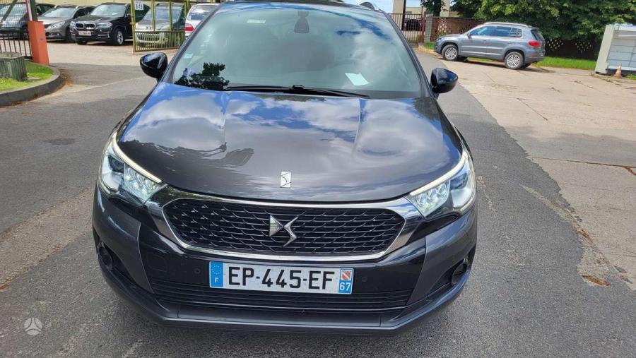 Серый DS 4 Crossback 2017 в Таураге, объемом двигателя 1.20 л и пробегом 109 тыс. км за 5700 €, фото 1 на AUTOMOTO.COM.LV