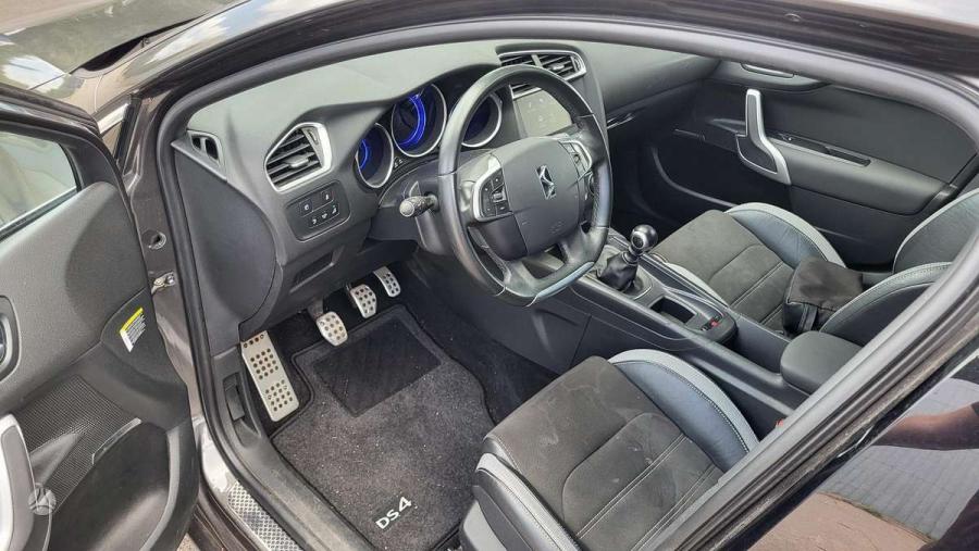 Серый DS 4 Crossback 2017 в Таураге, объемом двигателя 1.20 л и пробегом 109 тыс. км за 5700 €, фото 10 на AUTOMOTO.COM.LV