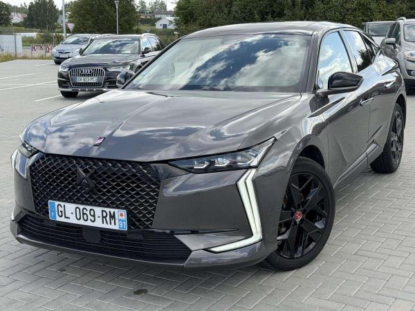 Pelēks DS 4-crossback 2023 Tauragė, ar dzinēja tilpumu 1.50 L un nobraukumu 156 tūkst. km par 16928 €, foto 1 vietnē AUTOMOTO.COM.LV