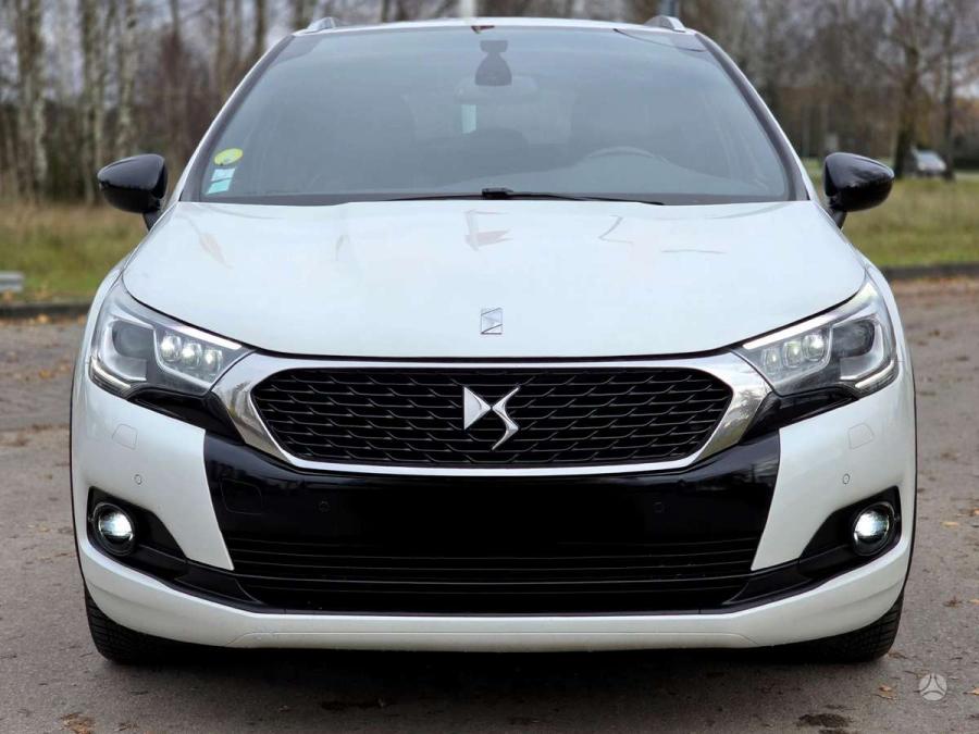 Balts DS 4-crossback 2009 Tauragė, ar dzinēja tilpumu 1.56 L un nobraukumu 323 tūkst. km par 6500 €, foto 1 vietnē AUTOMOTO.COM.LV