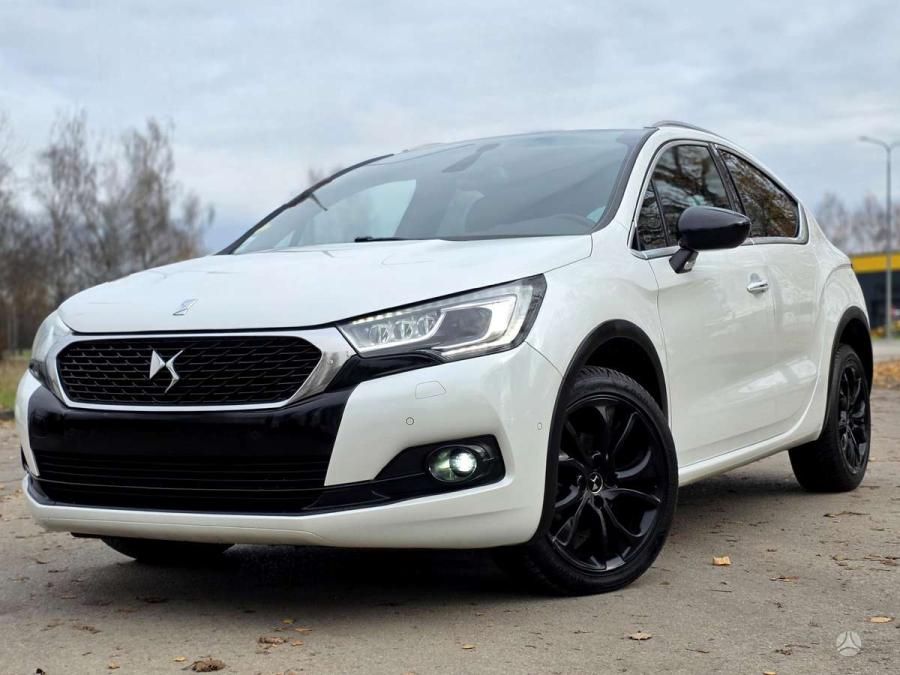 Белый DS 4 Crossback 2019 в Таураге, объемом двигателя 1.56 л и пробегом 323 тыс. км за 6500 €, фото 1 на AUTOMOTO.COM.LV