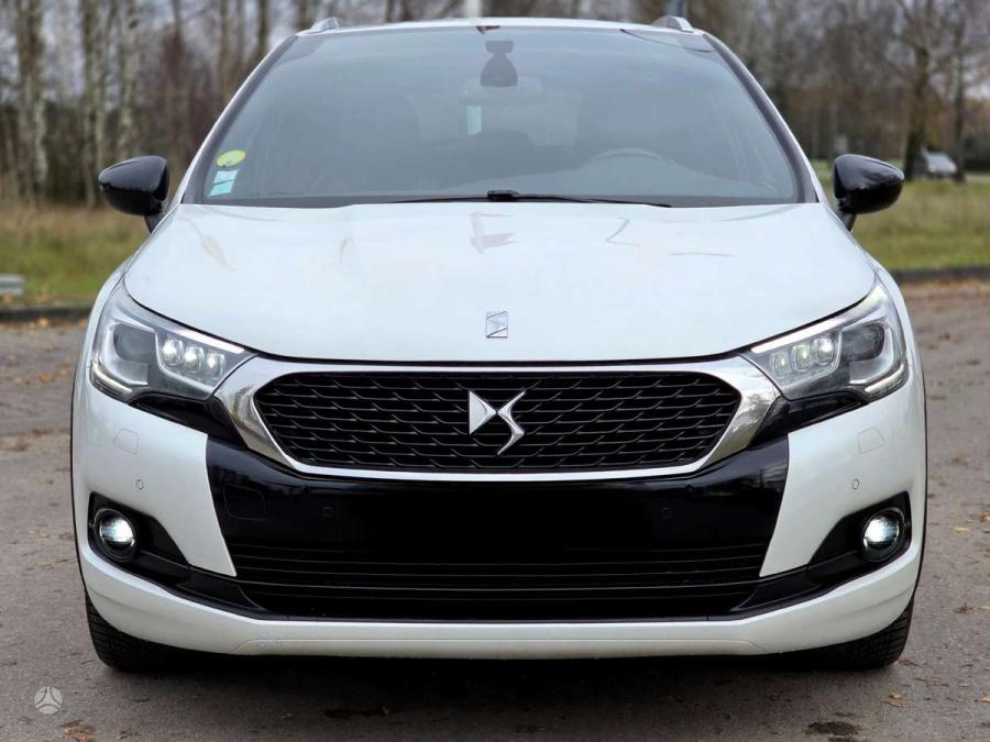 Белый DS 4 Crossback 2019 в Таураге, объемом двигателя 1.56 л и пробегом 323 тыс. км за 6500 €, фото 2 на AUTOMOTO.COM.LV