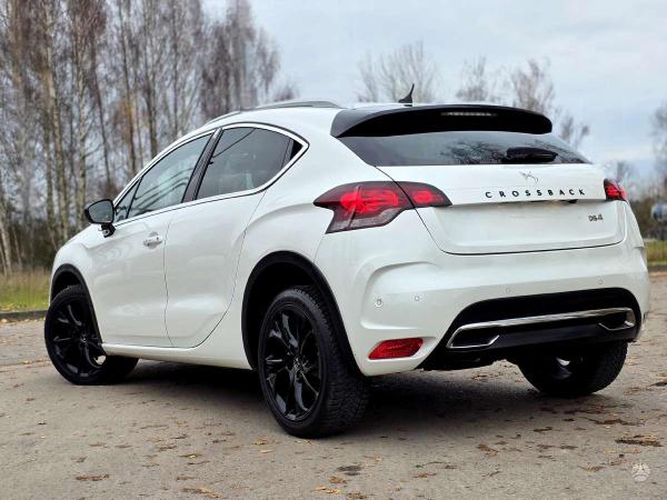 White DS 4-crossback 2019 in Taurage, with an engine capacity of 1.56 L and mileage of 323 thousand km for 6500 €, photo 7 on AUTOMOTO.COM.LV