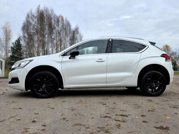 White DS 4-crossback 2019 in Taurage, with an engine capacity of 1.56 L and mileage of 323 thousand km for 6500 €, photo 8 on AUTOMOTO.COM.LV