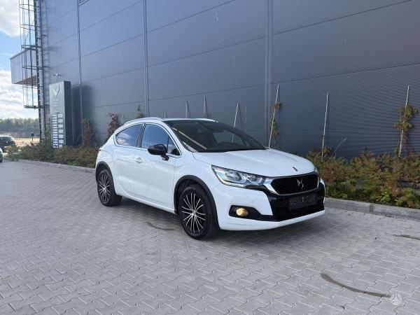 Balts DS 4-crossback 2017 Viļņa, ar dzinēja tilpumu 1.56 L un nobraukumu 209 tūkst. km par 7999 €, foto 1 vietnē AUTOMOTO.COM.LV