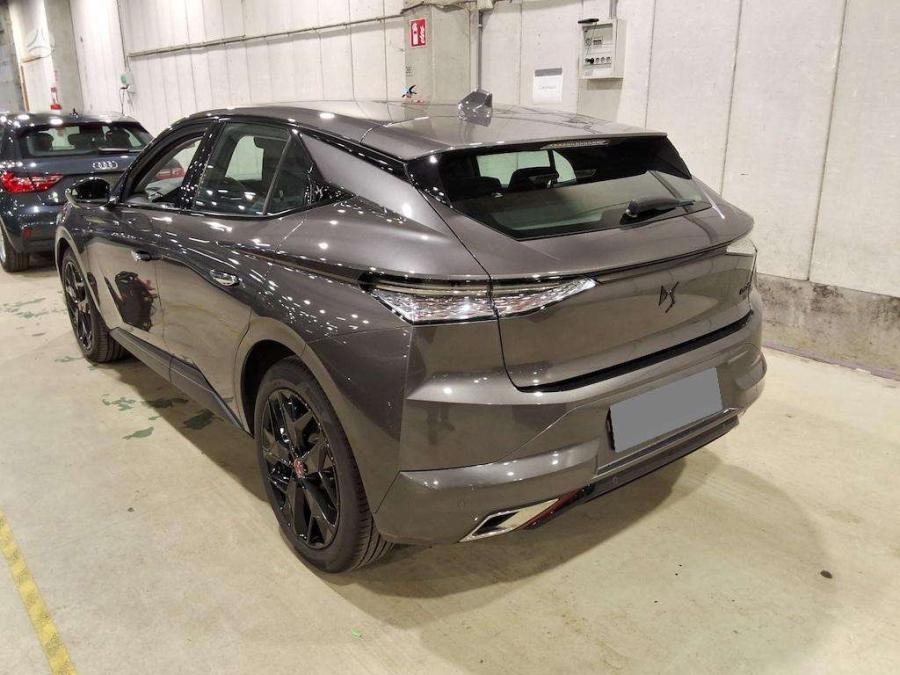 Grey DS 4 2023 in Vilnius, with an engine capacity of 1.20 L and mileage of 87 thousand km for 17910 €, photo 5 on AUTOMOTO.COM.LV