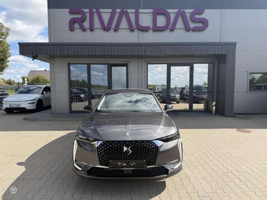 Pelēks DS 4 2024 Šauļi, ar dzinēja tilpumu 1.60 L un nobraukumu 22 tūkst. km par 21990 €, foto 1 vietnē AUTOMOTO.COM.LV