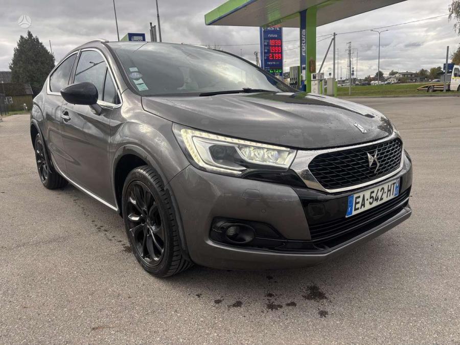 Grey DS 4 2016 in Taurage, with an engine capacity of 1.60 L and mileage of 180 thousand km for 5800 €, photo 4 on AUTOMOTO.COM.LV
