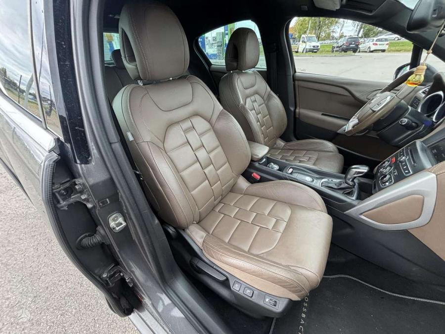 Grey DS 4 2016 in Taurage, with an engine capacity of 1.60 L and mileage of 180 thousand km for 5800 €, photo 15 on AUTOMOTO.COM.LV