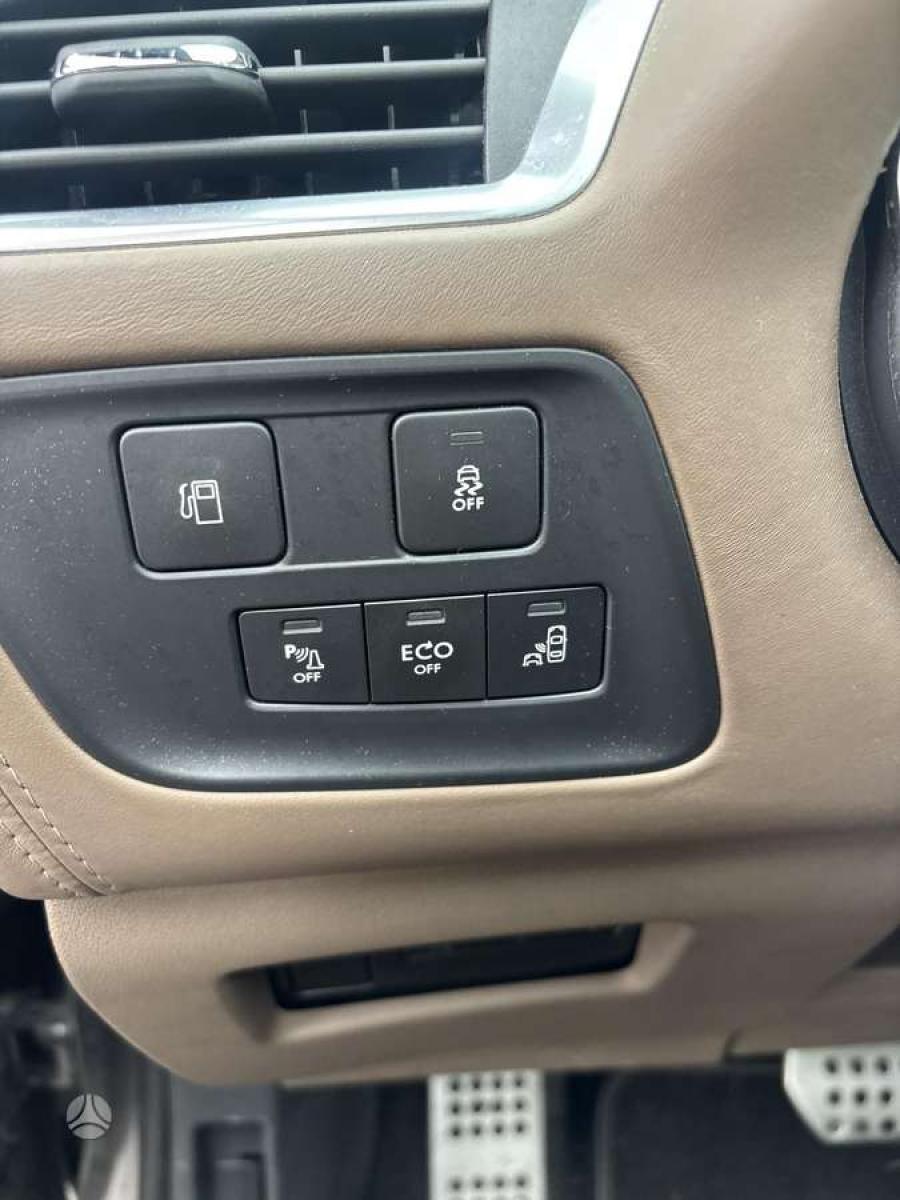 Grey DS 4 2016 in Taurage, with an engine capacity of 1.60 L and mileage of 180 thousand km for 5800 €, photo 27 on AUTOMOTO.COM.LV
