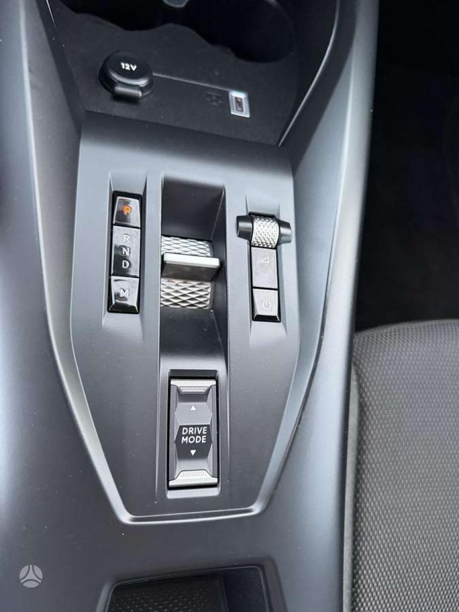 Pelēks DS 4 2022 Marijampole, ar dzinēja tilpumu 1.50 L un nobraukumu 184 tūkst. km par 14762 €, foto 34 vietnē AUTOMOTO.COM.LV