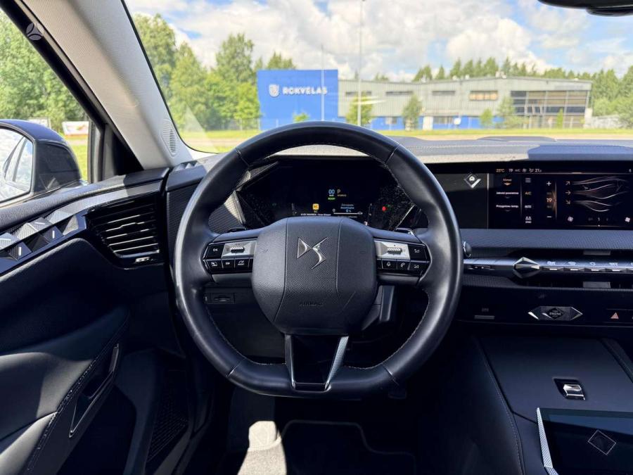 Grey DS 4 2023 in Panevezys, with an engine capacity of 1.60 L and mileage of 199 thousand km for 15990 €, photo 18 on AUTOMOTO.COM.LV