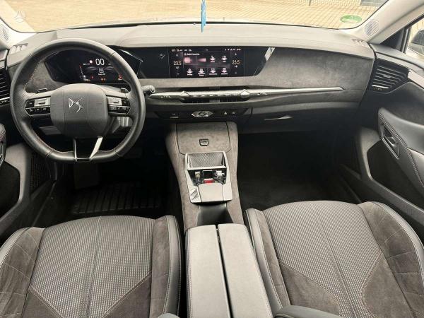 Grey DS 4 2023 in Kaunas, with an engine capacity of 1.20 L and mileage of 110 thousand km for 17900 €, photo 9 on AUTOMOTO.COM.LV