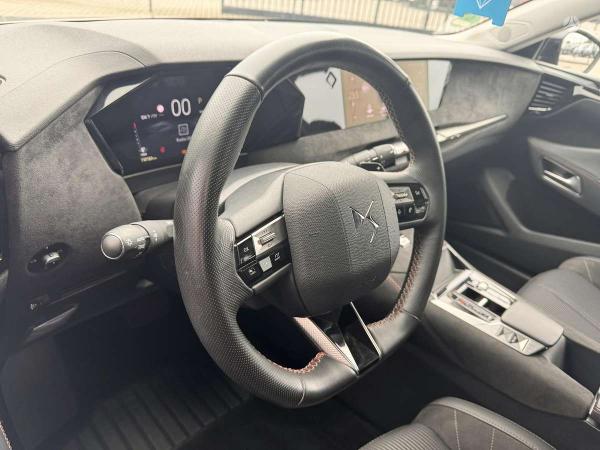 Grey DS 4 2023 in Kaunas, with an engine capacity of 1.20 L and mileage of 110 thousand km for 17900 €, photo 10 on AUTOMOTO.COM.LV