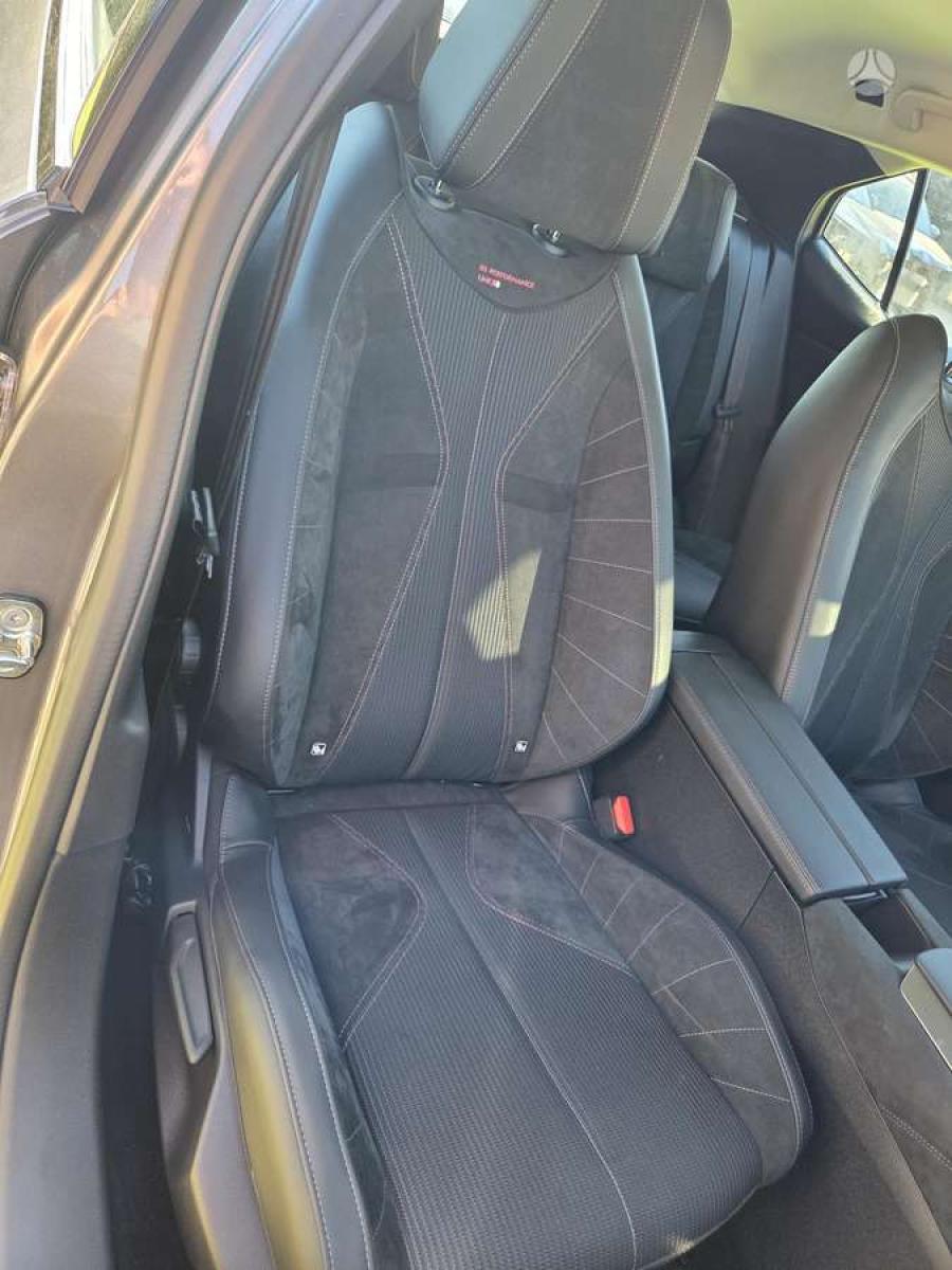 Grey DS 4 2023 in Kaunas, with an engine capacity of 1.60 L and mileage of 17 thousand km for 16800 €, photo 12 on AUTOMOTO.COM.LV