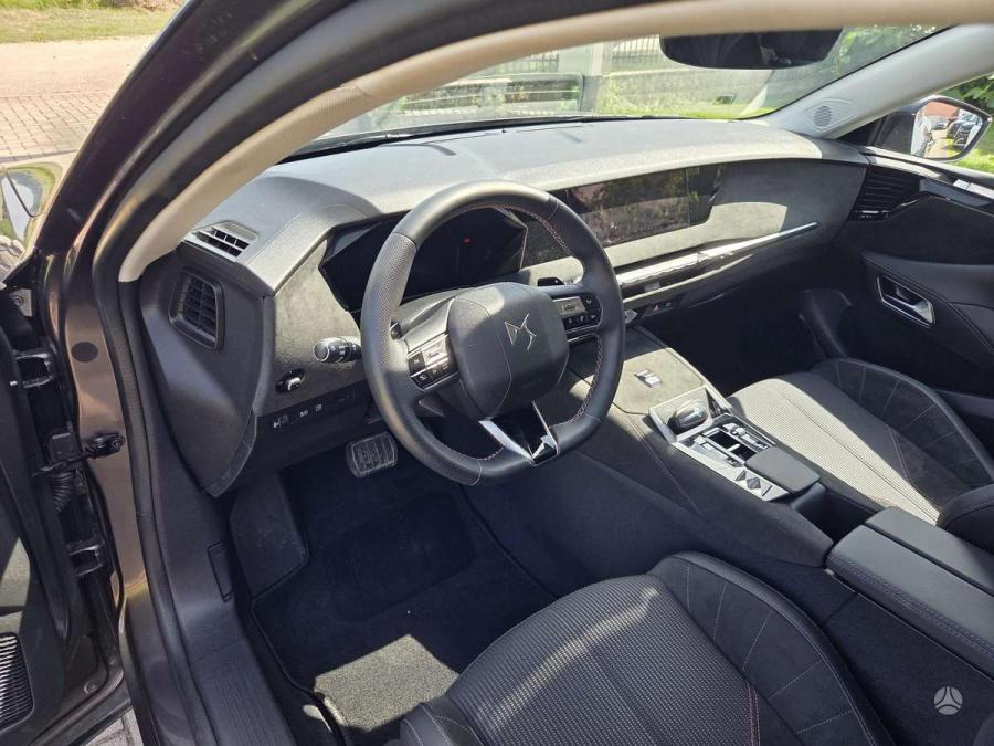 Grey DS 4 2023 in Kaunas, with an engine capacity of 1.60 L and mileage of 17 thousand km for 16800 €, photo 13 on AUTOMOTO.COM.LV