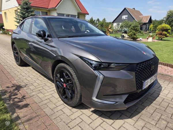 Grey DS 4 2023 in Kaunas, with an engine capacity of 1.60 L and mileage of 17 thousand km for 16800 €, photo 3 on AUTOMOTO.COM.LV