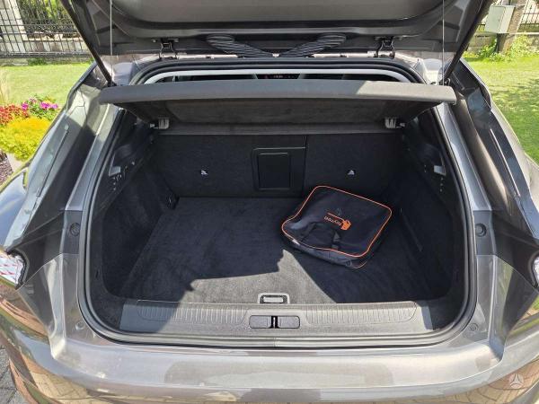 Grey DS 4 2023 in Kaunas, with an engine capacity of 1.60 L and mileage of 17 thousand km for 16800 €, photo 8 on AUTOMOTO.COM.LV