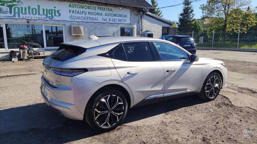 Grey DS 4 2024 in Klaipeda, with an engine capacity of 1.50 L and mileage of 16 thousand km for 29754 €, photo 6 on AUTOMOTO.COM.LV