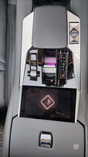 Grey DS 4 2024 in Klaipeda, with an engine capacity of 1.50 L and mileage of 16 thousand km for 29754 €, photo 24 on AUTOMOTO.COM.LV