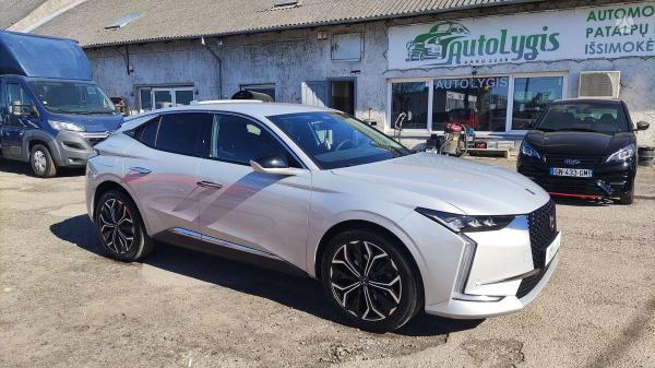 Pelēks DS 4 2024 Klaipėda, ar dzinēja tilpumu 1.50 L un nobraukumu 16 tūkst. km par 29754 €, foto 9 vietnē AUTOMOTO.COM.LV