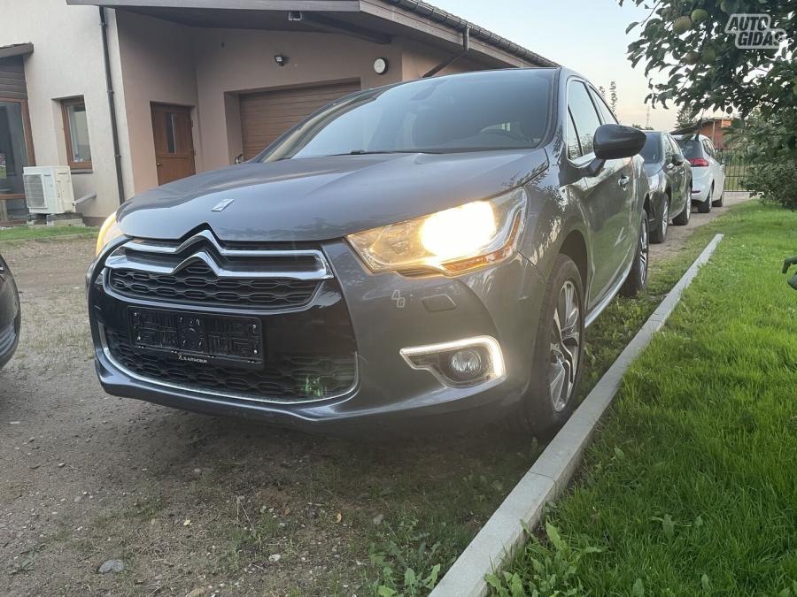 DS 4 2012 in Sakiai, with an engine capacity of 1.60 L and mileage of 251 thousand km for 2500 €, photo 3 on AUTOMOTO.COM.LV