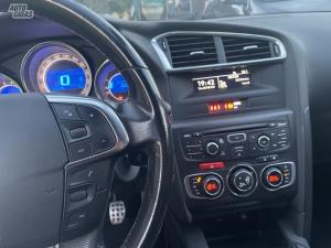 DS 4 2012 in Sakiai, with an engine capacity of 1.60 L and mileage of 251 thousand km for 2299 €, photo 10 on AUTOMOTO.COM.LV