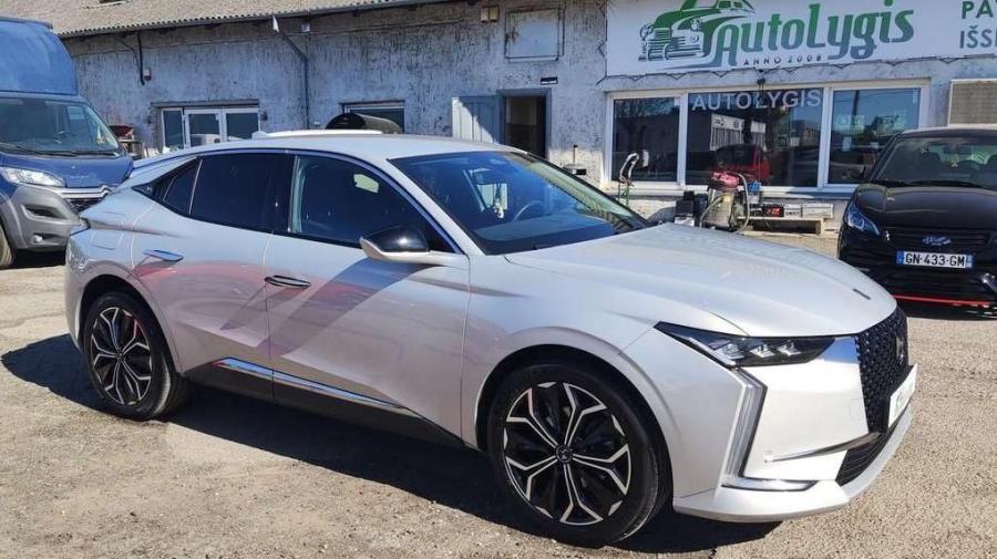 DS 4 2024 Klaipėda, ar dzinēja tilpumu 1.50 L un nobraukumu 16 tūkst. km par 29754 €, foto 1 vietnē AUTOMOTO.COM.LV