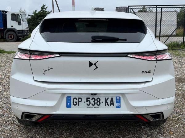 Белый DS 4 2023 в Вильнюс, объемом двигателя 1.20 л и пробегом 151 тыс. км за 15670 €, фото 5 на AUTOMOTO.COM.LV
