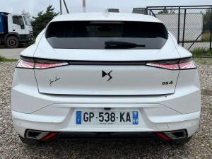 White DS 4 2023 in Vilnius, with an engine capacity of 1.20 L and mileage of 151 thousand km for 15670 €, photo 6 on AUTOMOTO.COM.LV