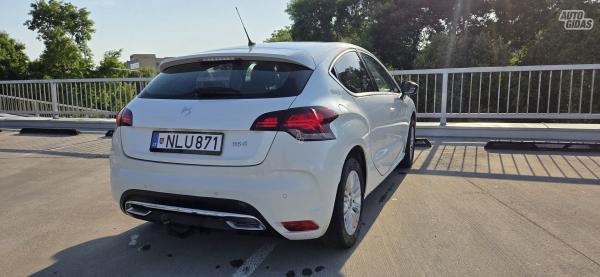 Белый DS 4 2016 в Вильнюс, объемом двигателя 1.60 л и пробегом 153 тыс. км за 5600 €, фото 10 на AUTOMOTO.COM.LV