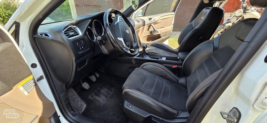 White DS 4 2016 in Vilnius, with an engine capacity of 1.60 L and mileage of 153 thousand km for 5600 €, photo 21 on AUTOMOTO.COM.LV