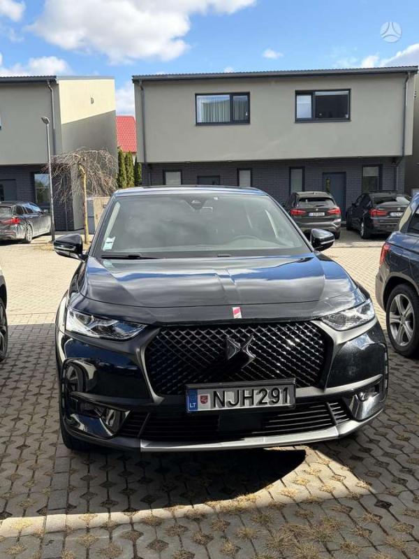 Black DS 7 2022 in Klaipeda, with an engine capacity of 1.50 L and mileage of 170 thousand km for 18000 €, photo 1 on AUTOMOTO.COM.LV