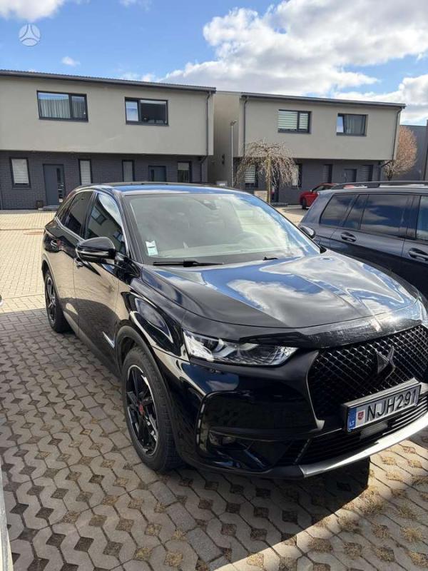 Black DS 7 2022 in Klaipeda, with an engine capacity of 1.50 L and mileage of 170 thousand km for 18000 €, photo 2 on AUTOMOTO.COM.LV