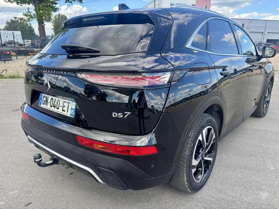 Black DS 7 2023 in Taurage, with an engine capacity of 1.50 L and mileage of 190 thousand km for 19400 €, photo 33 on AUTOMOTO.COM.LV