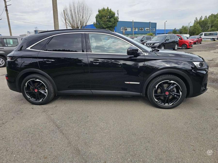 Черный DS 7 Crossback 2022 в Клайпеда, объемом двигателя 1.60 л и пробегом 177 тыс. км за 20558 €, фото 5 на AUTOMOTO.COM.LV