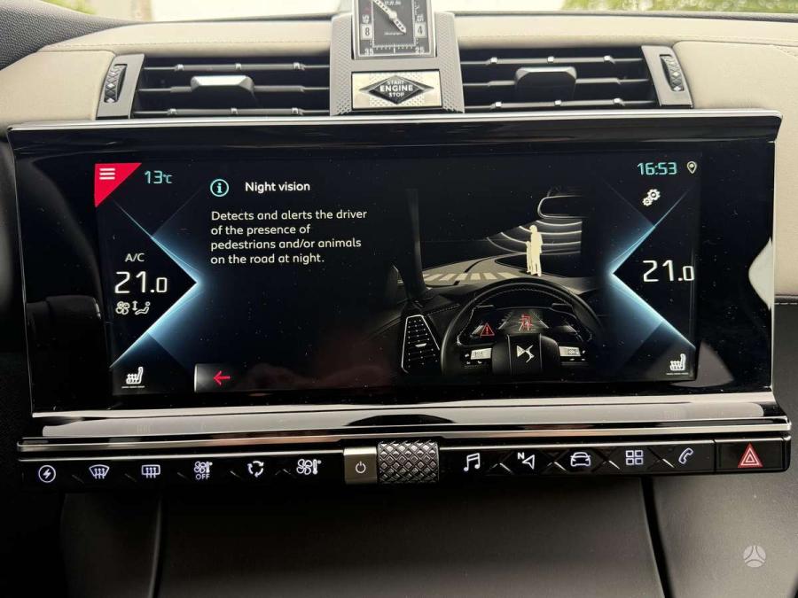 Blue DS 7 Crossback 2021 in Vilnius, with an engine capacity of 1.60 L and mileage of 70 thousand km for 23800 €, photo 17 on AUTOMOTO.COM.LV
