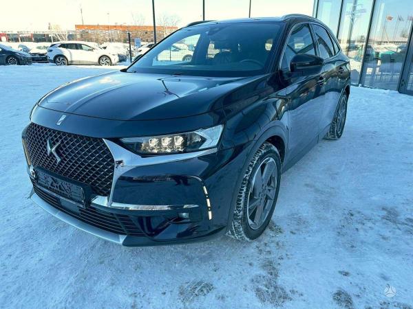 Blue DS 7 Crossback 2022 in Kaunas, with an engine capacity of 1.60 L and mileage of 192 thousand km for 19900 €, photo 1 on AUTOMOTO.COM.LV