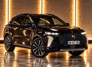Синий DS 7 Crossback 2023 в Таураге, объемом двигателя 1.50 л и пробегом 146 тыс. км за 21500 €, фото  на AUTOMOTO.COM.LV