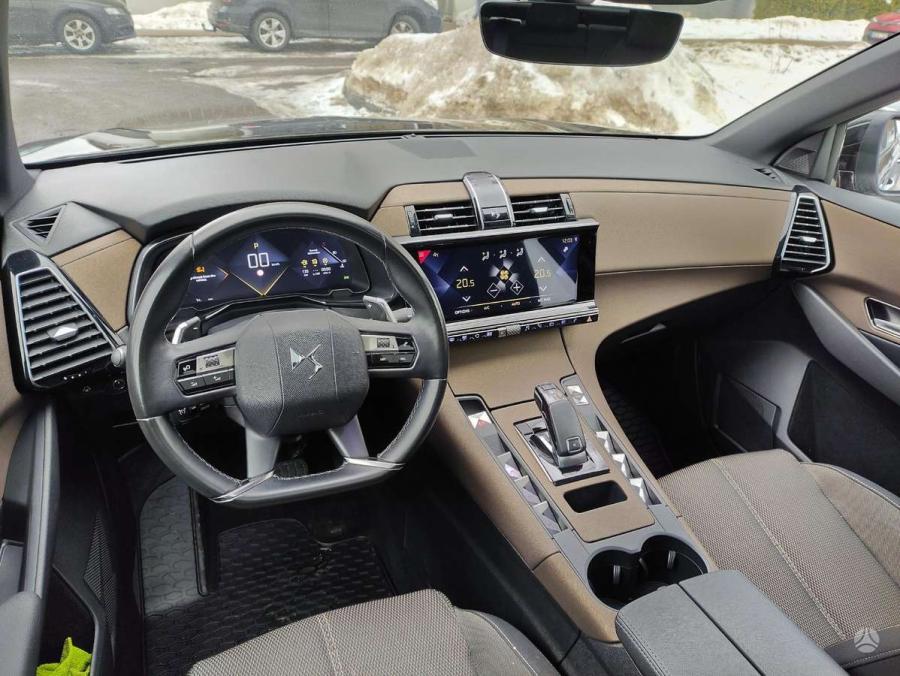 Brown DS 7 Crossback 2019 in Vilnius, with an engine capacity of 2.00 L and mileage of 144 thousand km for 16250 €, photo 13 on AUTOMOTO.COM.LV